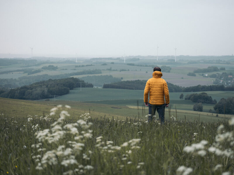 Outdoor Photography and Yellow Jackets – Nils Leonhardt